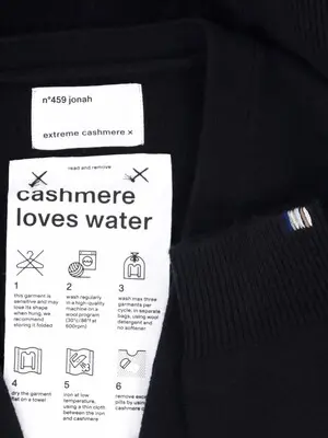 Extreme Cashmere Button Cardigan "jonah