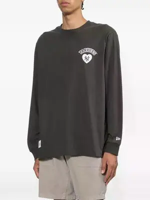 New Era Logo-print Long-sleeve T-shirt