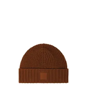 Stone Island Knit Beanie With Tonal Compass Logo Patch - Red Pottery
