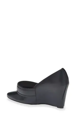 Vaquera Leather Wedge Pump