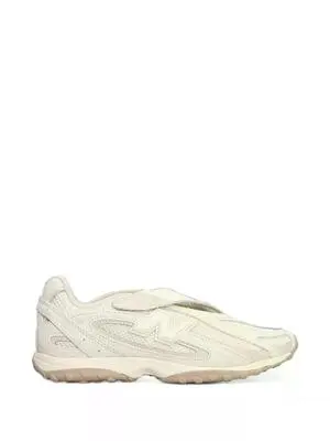 NEW BALANCE 204v Sneakers - Neutrals