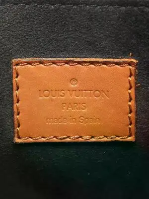 LOUIS VUITTON 2019 Monogram Reverse Dauphine Mm Satchel