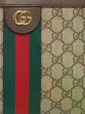 Gucci Medium Ophidia Gg Supreme Shoulder Bag - Neutrals