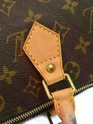 LOUIS VUITTON 2003 Speedy 30 Monogram Handbag