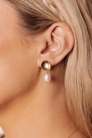 SET & STONES Dylan Pearl Earrings