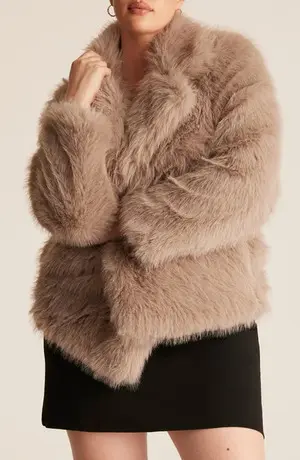 ESTELLE Rory Faux Fur Jacket - Pebble