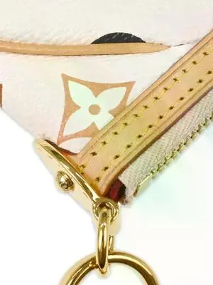 LOUIS VUITTON Mm Milla Chain Shoulder Bag - White