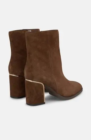 ALMA EN PENA Heeled Ankle Boot Detail - Camel