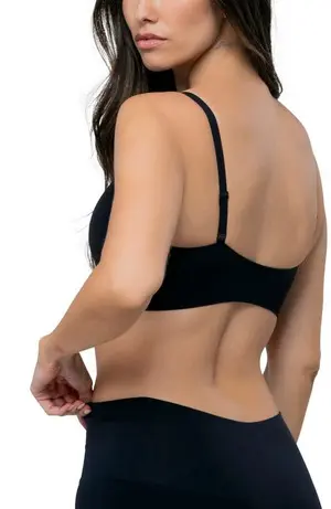 UNDEROUTFIT The Neckline Pullover Bralette - Black