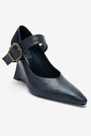 PROLOGUE SHOES Lyons Buckled Wedge Pump Navy