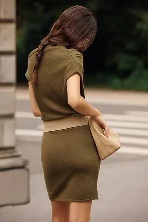 EN SAISON Margot Sweater Mi Dress