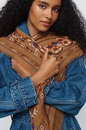 MAISON LECOMTE FLAMENT Cashmere Triangle Scarf