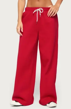 EDIKTED Kamari Low Rise Wide Leg Sweatpants - Red