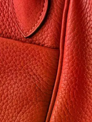 Hermès Lindy Bag Clemence 30 Shoulder Bag - Red