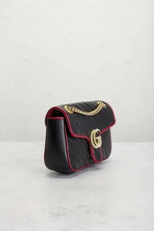 Gucci Gg Marmont Shoulder Bag
