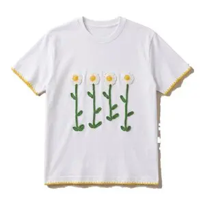 ANA CHIC Daisy Handmade Crochet Applique Cotton Tee - White