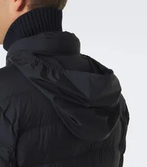 Moncler Elarune Hooded Down Jacket