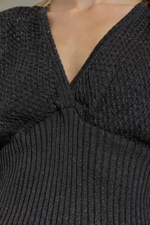 AKEP Top With Lurex Thread