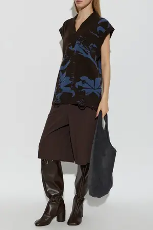 AKEP V-neck Vest