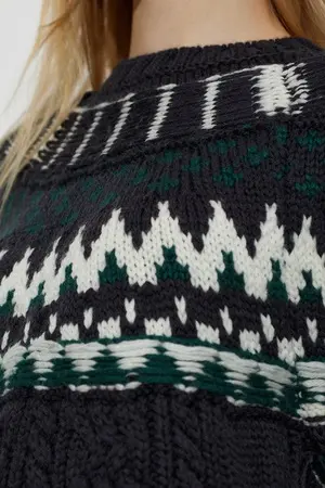 AKEP Wool Sweater With Decorative Weave