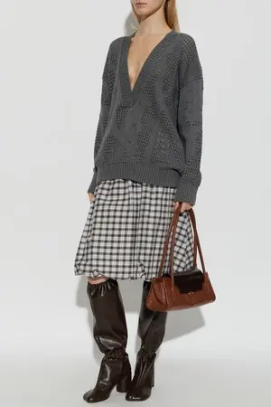 AKEP V-neck Jumper