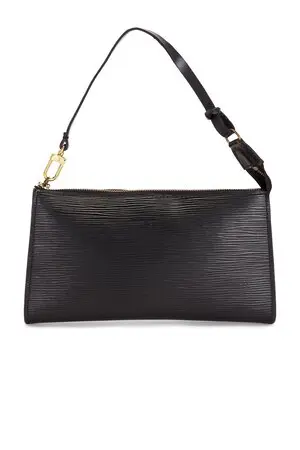 LOUIS VUITTON Epi Pochette Accessoires 21 Shoulder Bag - Black
