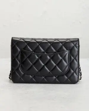 FWRD RENEW Chanel Lambskin Classic Wallet On Chain