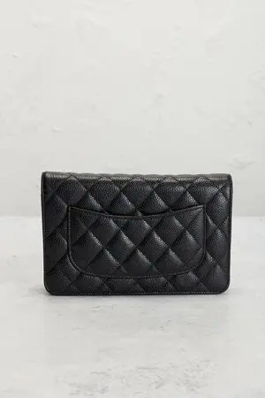 Chanel Caviar Classic Wallet On Chain