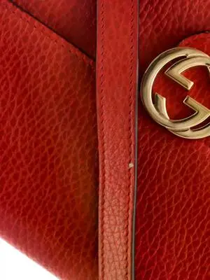Gucci Interlocking Wallet On Chain Leather Crossbody Bag - Red