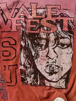 VALE FOREVER Hot Mess Graphic-print T-shirt