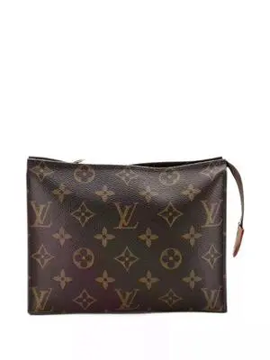 LOUIS VUITTON Toiletry Monogram Canvas 19 Pouch - Brown