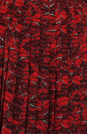 Valentino Garavani Lip Print Pleated Skirt
