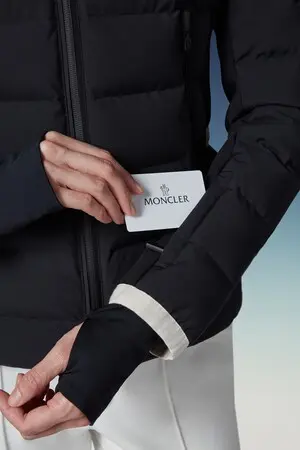 Moncler Lamoura Short Down Jacket
