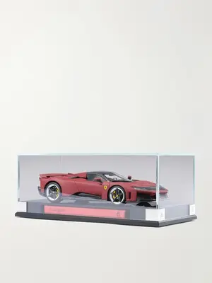 AMALGAM COLLECTION Ferrari F80 Racing 1:18 Model Car