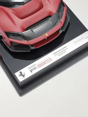 AMALGAM COLLECTION Ferrari F80 Racing 1:18 Model Car