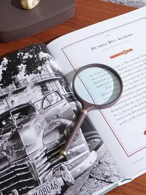 Assouline Archival Brass And Pebble-grain Leather Magnifying Glass