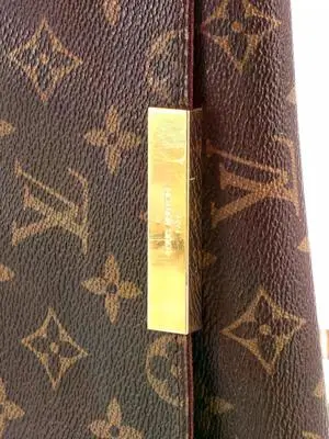 LOUIS VUITTON Favorite Handbag Monogram Canvas Pm Clutch Bag - Brown