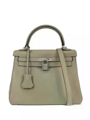Hermès 2017 25 Kelly Retourne Leather Tote Bag Green