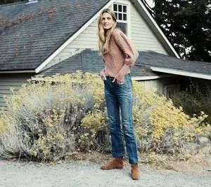HMD Mulberry Sweater