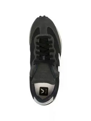 VEJA Logo-patch Panelled Sneakers