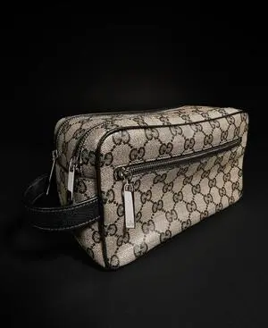 Gucci Essence Classic Small Toiletry Case