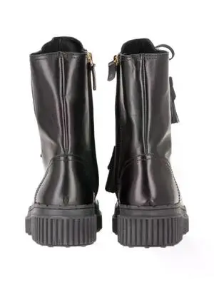 TOD'S Tassel-detail Lace-up Boots - Black