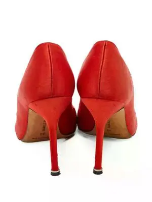 Manolo Blahnik Hangisi Heeled Pumps