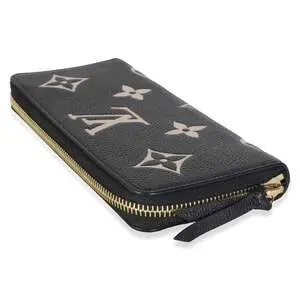 LOUIS VUITTON Beige Giant Monogram Empreinte Zippy Wallet