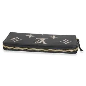LOUIS VUITTON Beige Giant Monogram Empreinte Zippy Wallet