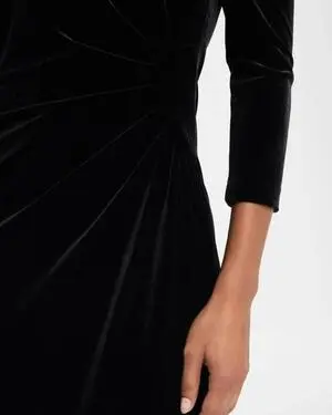 Rickie Freeman For Teri Jon Off-shoulder Stretch Vevlet Column Gown