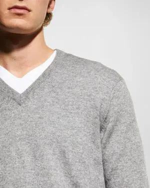Neiman Marcus Apos;s Wool-cashmere Knit V-neck Sweater - Grey