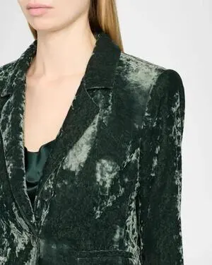 Cinq À Sept Velvet Le Petit Cropped Blazer - Deep Malac