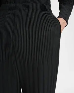 Issey Miyake Apos;s Monthly Colors Pleated Tapered-fit Trousers - Black