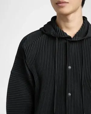Issey Miyake Apos;s Monthly Colors Pleated Snap-front Hoodie - Black